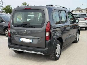 Pelēks Peugeot Rifter 2019 Tauragė, ar dzinēja tilpumu 1.20 L un nobraukumu 195 tūkst. km par 7500 €, foto 4 vietnē AUTOMOTO.COM.LV