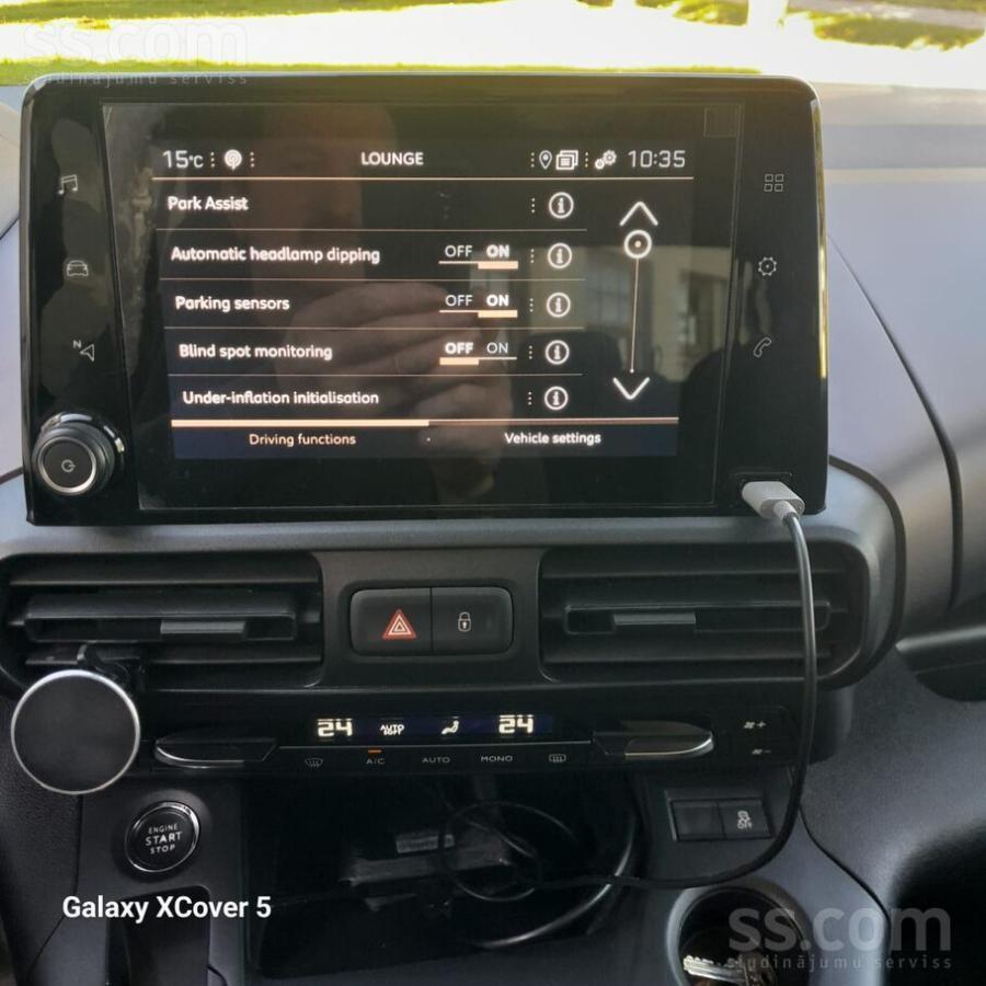 Grey Peugeot Rifter 2019 in Limbazi, with an engine capacity of 1.50 L and mileage of 146 thousand km for 13900 €, photo 16 on AUTOMOTO.COM.LV
