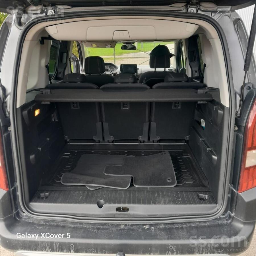 Grey Peugeot Rifter 2019 in Limbazi, with an engine capacity of 1.50 L and mileage of 146 thousand km for 13900 €, photo 18 on AUTOMOTO.COM.LV