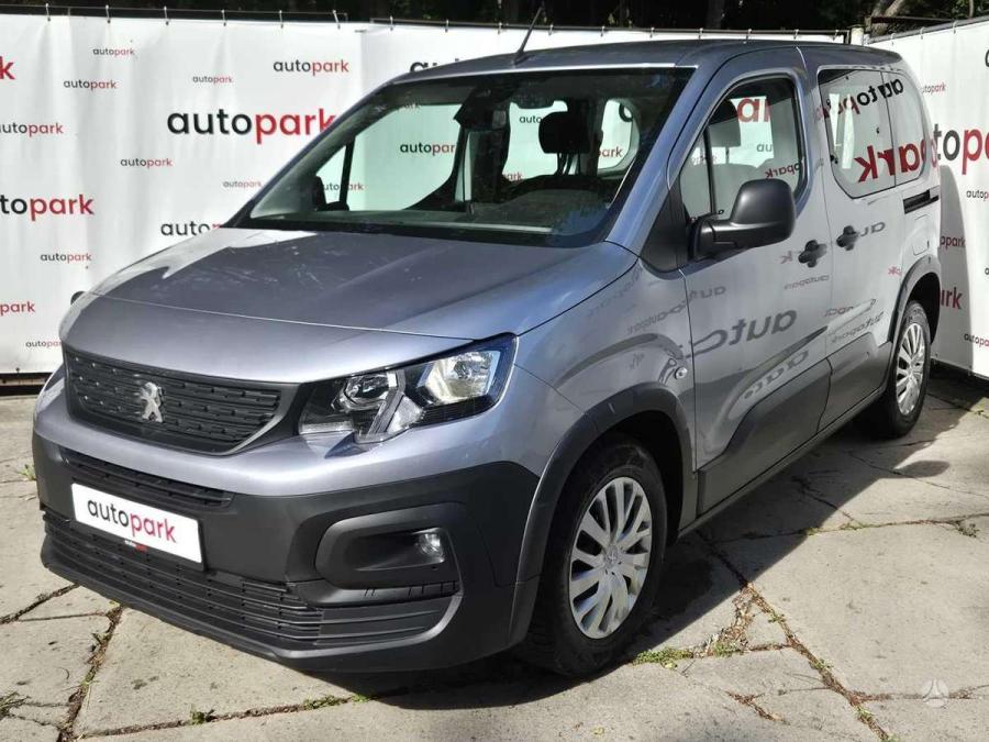 Pelēks Peugeot Rifter 2020 Viļņa, ar dzinēja tilpumu 1.50 L un nobraukumu 114 tūkst. km par 12900 €, foto 1 vietnē AUTOMOTO.COM.LV