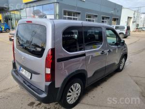 Grey Peugeot Rifter 2020 in Riga, with an engine capacity of 1.50 L and mileage of 120 thousand km for 10800 €, photo 3 on AUTOMOTO.COM.LV