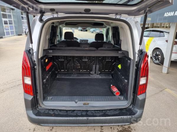 Grey Peugeot Rifter 2020 in Riga, with an engine capacity of 1.50 L and mileage of 120 thousand km for 10800 €, photo 5 on AUTOMOTO.COM.LV
