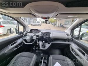 Grey Peugeot Rifter 2020 in Riga, with an engine capacity of 1.50 L and mileage of 120 thousand km for 10800 €, photo 8 on AUTOMOTO.COM.LV