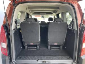 Grey Peugeot Rifter 2020 in Talsi, with an engine capacity of 1.20 L and mileage of 227 thousand km for 9800 €, photo 6 on AUTOMOTO.COM.LV