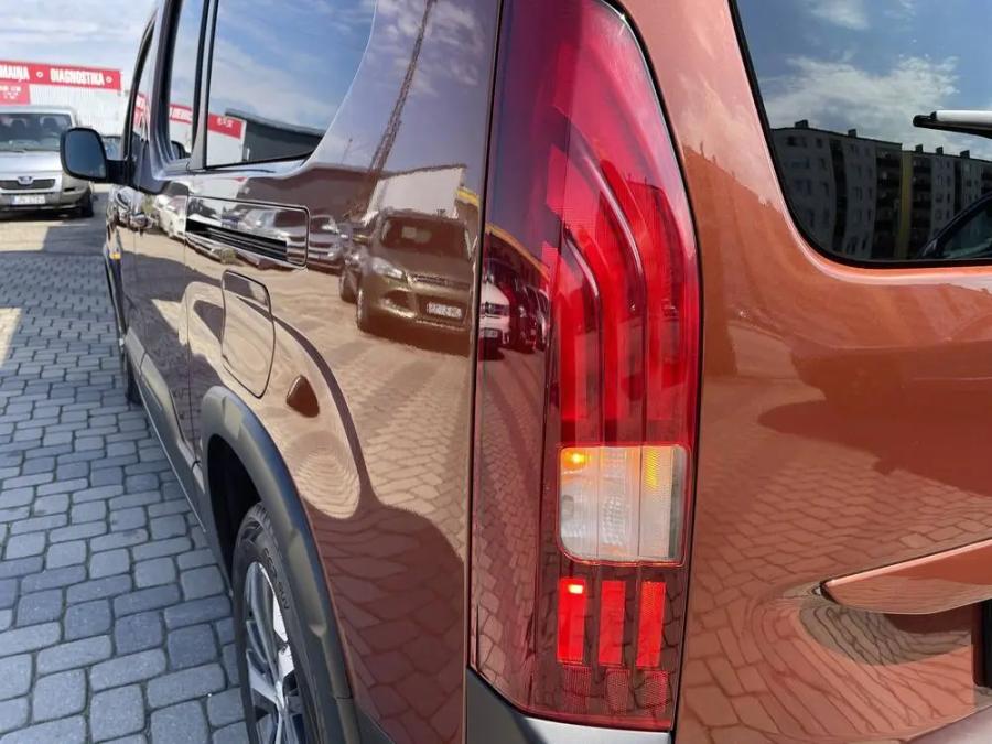 Grey Peugeot Rifter 2020 in Talsi, with an engine capacity of 1.20 L and mileage of 227 thousand km for 9800 €, photo 29 on AUTOMOTO.COM.LV