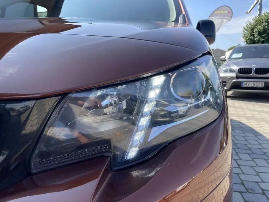 Grey Peugeot Rifter 2020 in Talsi, with an engine capacity of 1.20 L and mileage of 227 thousand km for 9800 €, photo 31 on AUTOMOTO.COM.LV