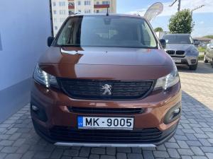 Grey Peugeot Rifter 2020 in Talsi, with an engine capacity of 1.20 L and mileage of 227 thousand km for 9800 €, photo 35 on AUTOMOTO.COM.LV