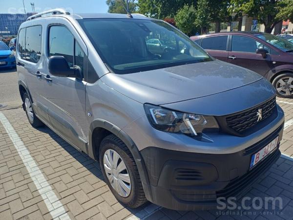 Серый Пежо Rifter 2020 в Рига, объемом двигателя 1.50 л и пробегом 157 тыс. км за 7500 €, фото 4 на AUTOMOTO.COM.LV