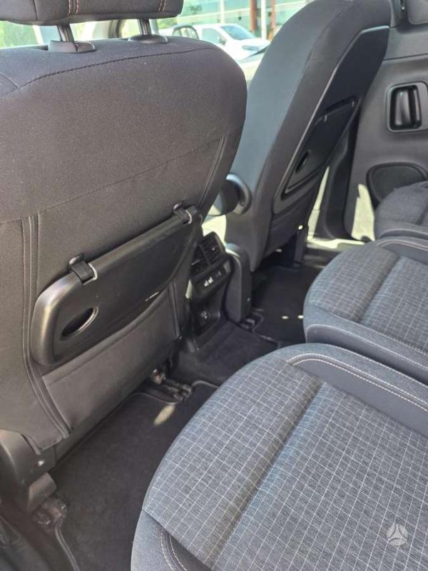 Grey Peugeot Rifter 2020 in Klaipeda, with an engine capacity of 1.50 L and mileage of 119 thousand km for 14900 €, photo 9 on AUTOMOTO.COM.LV