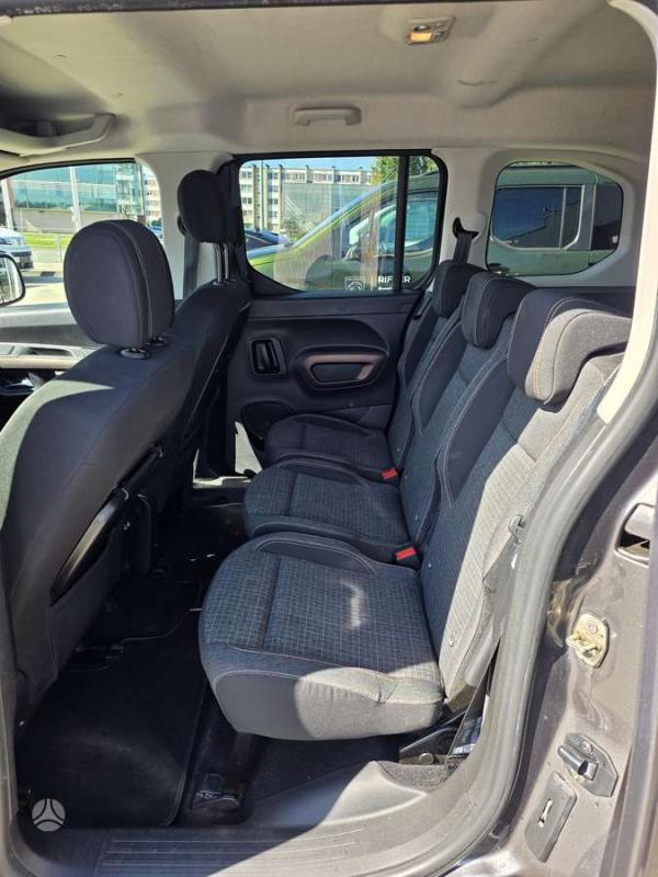 Grey Peugeot Rifter 2020 in Klaipeda, with an engine capacity of 1.50 L and mileage of 119 thousand km for 14900 €, photo 11 on AUTOMOTO.COM.LV