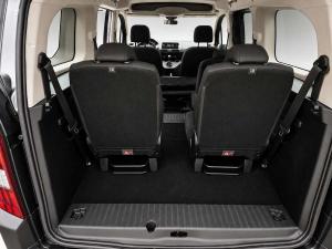 Grey Peugeot Rifter 2020 in Vilnius, with an engine capacity of 1.50 L and mileage of 122 thousand km for 14550 €, photo 12 on AUTOMOTO.COM.LV