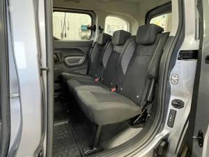 Grey Peugeot Rifter 2020 in Vilnius, with an engine capacity of 1.50 L and mileage of 114 thousand km for 9900 €, photo 10 on AUTOMOTO.COM.LV