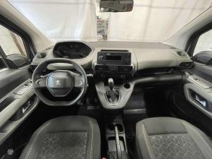 Grey Peugeot Rifter 2020 in Vilnius, with an engine capacity of 1.50 L and mileage of 114 thousand km for 9900 €, photo 12 on AUTOMOTO.COM.LV