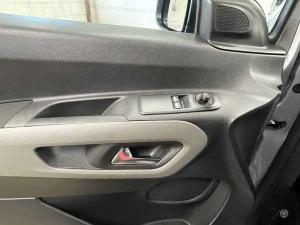 Grey Peugeot Rifter 2020 in Vilnius, with an engine capacity of 1.50 L and mileage of 114 thousand km for 9900 €, photo 17 on AUTOMOTO.COM.LV