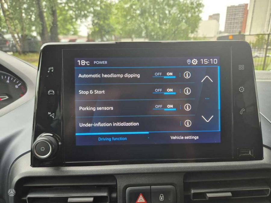 Серый Пежо Rifter 2021 в Вильнюс, объемом двигателя 1.20 л и пробегом 130 тыс. км за 14500 €, фото 17 на AUTOMOTO.COM.LV
