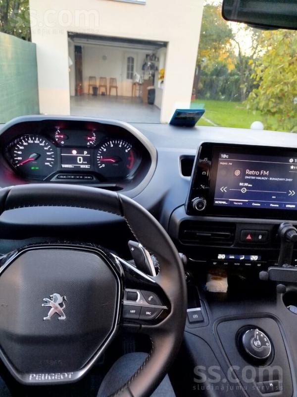 Пежо Rifter 2022 в Лиепая на AUTOMOTO.COM.LV Серый Пежо Rifter 2022 в Лиепая, объемом двигателя 1.20 л и пробегом 40 тыс. км за 18000 €, фото 6 на AUTOMOTO.COM.LV