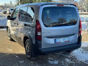 Pelēks Peugeot Rifter 2023 Rīga, ar dzinēja tilpumu 1.50 L un nobraukumu 21 tūkst. km par 26450 €, foto 3 vietnē AUTOMOTO.COM.LV