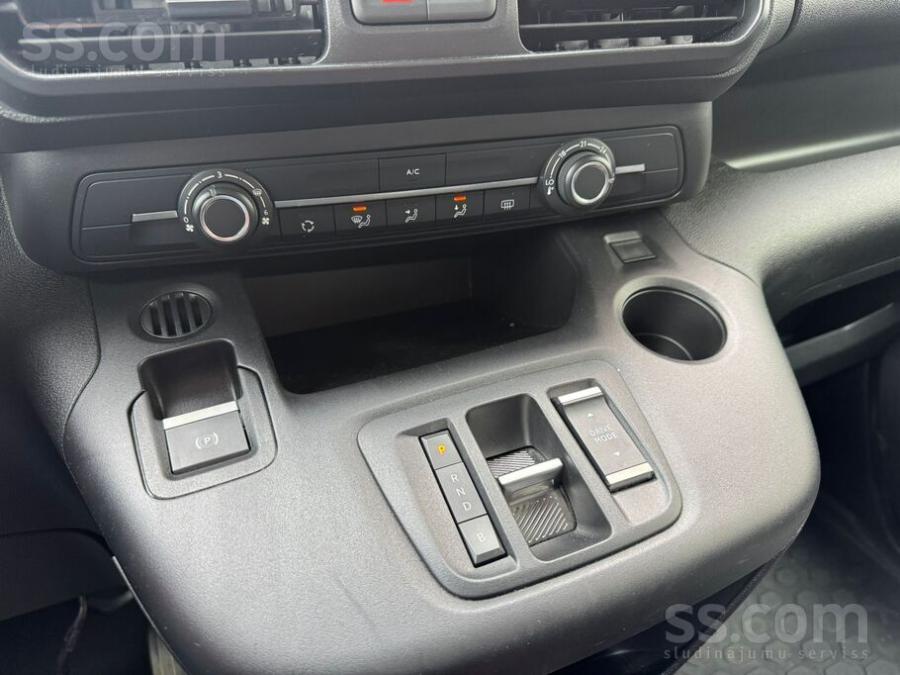 Pelēks Peugeot Rifter 2023 Rīga, ar dzinēja tilpumu 1.50 L un nobraukumu 21 tūkst. km par 26450 €, foto 13 vietnē AUTOMOTO.COM.LV