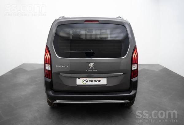 Pelēks Peugeot Rifter 2023 Tallina, ar dzinēja tilpumu 1.50 L un nobraukumu 30 tūkst. km par 23899 €, foto 5 vietnē AUTOMOTO.COM.LV
