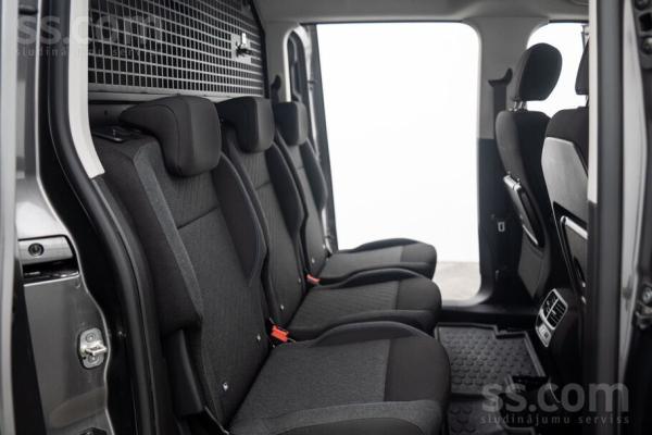 Pelēks Peugeot Rifter 2023 Tallina, ar dzinēja tilpumu 1.50 L un nobraukumu 30 tūkst. km par 23899 €, foto 9 vietnē AUTOMOTO.COM.LV