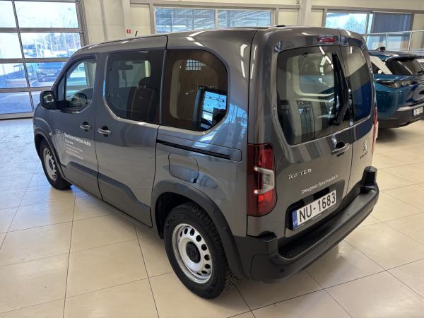 Pelēks Peugeot Rifter 2025 Rīga, ar dzinēja tilpumu 1.50 L un nobraukumu 18 tūkst. km par 1990000 €, foto 2 vietnē AUTOMOTO.COM.LV
