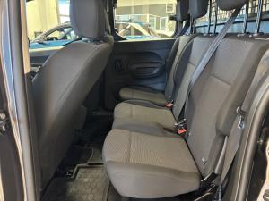 Pelēks Peugeot Rifter 2025 Rīga, ar dzinēja tilpumu 1.50 L un nobraukumu 18 tūkst. km par 1990000 €, foto 16 vietnē AUTOMOTO.COM.LV