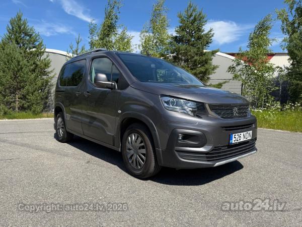 Серый Пежо Rifter 2022 в Таллин, объемом двигателя 1.50 л и пробегом 123 тыс. км за 16000 €, фото 3 на AUTOMOTO.COM.LV