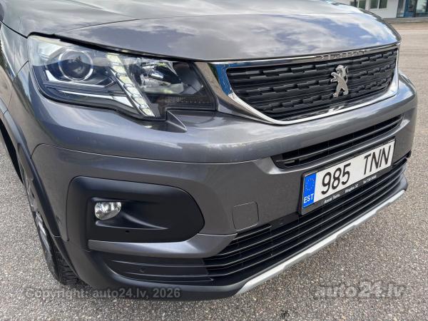 Pelēks Peugeot Rifter 2019 Paide, ar dzinēja tilpumu 1.50 L un nobraukumu 245 tūkst. km par 9990 €, foto 7 vietnē AUTOMOTO.COM.LV