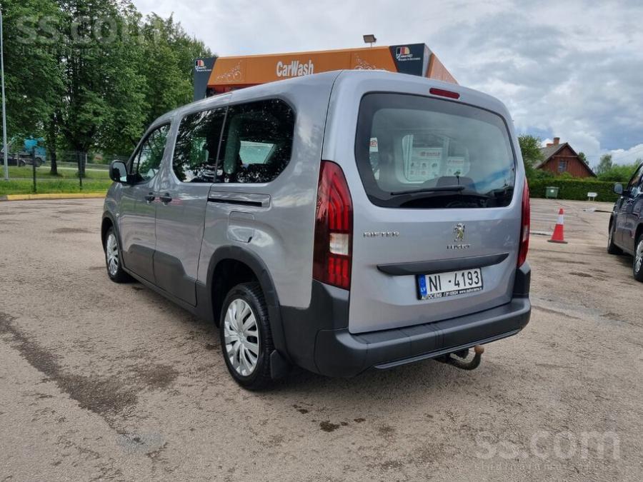 Pelēks Peugeot Rifter 2021 Ogre, ar dzinēja tilpumu 1.50 L un nobraukumu 0 tūkst. km par 12900 €, foto 7 vietnē AUTOMOTO.COM.LV