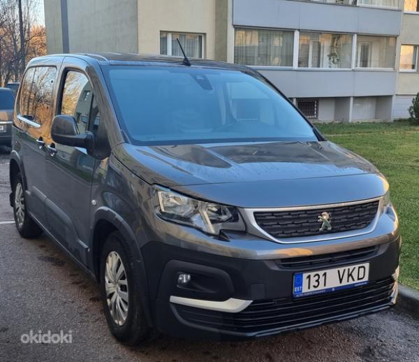 Grey Peugeot Rifter 2021 in Tallinn, with an engine capacity of 96.00 L and mileage of 15 thousand km for 19000 €, photo 1 on AUTOMOTO.COM.LV