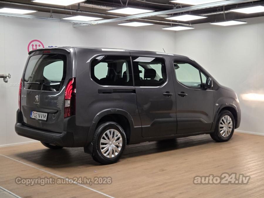 Pelēks Peugeot Rifter 2021 Tallina, ar dzinēja tilpumu 1.50 L un nobraukumu 100 tūkst. km par 13900 €, foto 5 vietnē AUTOMOTO.COM.LV
