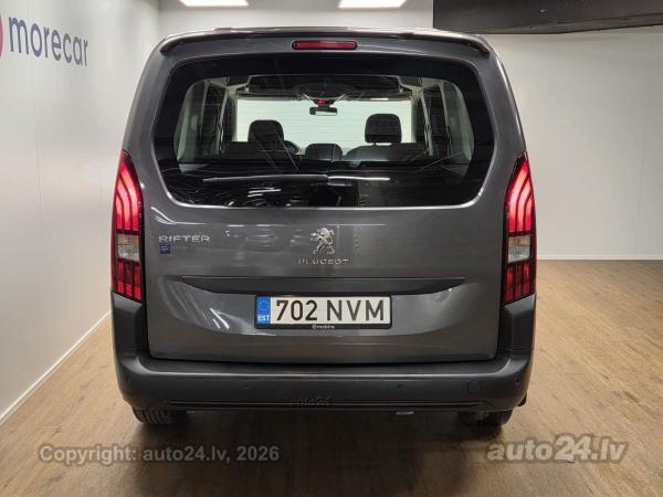 Pelēks Peugeot Rifter 2021 Tallina, ar dzinēja tilpumu 1.50 L un nobraukumu 100 tūkst. km par 13900 €, foto 5 vietnē AUTOMOTO.COM.LV