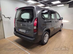 Pelēks Peugeot Rifter 2021 Tallina, ar dzinēja tilpumu 1.50 L un nobraukumu 100 tūkst. km par 13900 €, foto 7 vietnē AUTOMOTO.COM.LV