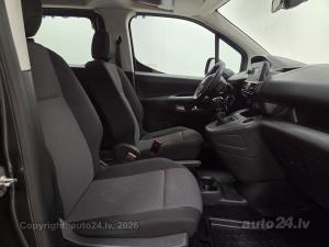 Pelēks Peugeot Rifter 2021 Tallina, ar dzinēja tilpumu 1.50 L un nobraukumu 100 tūkst. km par 13900 €, foto 17 vietnē AUTOMOTO.COM.LV