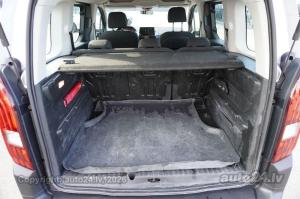 Grey Peugeot Rifter 2021 in Tallinn, with an engine capacity of 1.50 L and mileage of 150 thousand km for 12900 €, photo 9 on AUTOMOTO.COM.LV