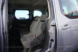 Grey Peugeot Rifter 2021 in Tallinn, with an engine capacity of 1.50 L and mileage of 150 thousand km for 12900 €, photo 11 on AUTOMOTO.COM.LV