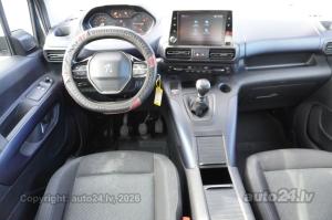 Grey Peugeot Rifter 2021 in Tallinn, with an engine capacity of 1.50 L and mileage of 150 thousand km for 12900 €, photo 12 on AUTOMOTO.COM.LV