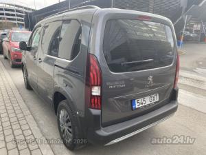 Pelēks Peugeot Rifter 2023 Tallina, ar dzinēja tilpumu 1.50 L un nobraukumu 35 tūkst. km par 21900 €, foto 2 vietnē AUTOMOTO.COM.LV