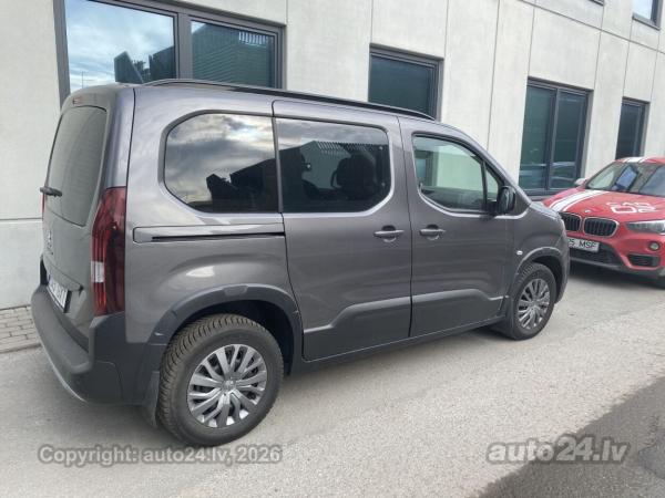 Pelēks Peugeot Rifter 2023 Tallina, ar dzinēja tilpumu 1.50 L un nobraukumu 35 tūkst. km par 21900 €, foto 3 vietnē AUTOMOTO.COM.LV