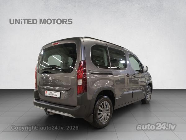 Pelēks Peugeot Rifter 2023 Tallina, ar dzinēja tilpumu 1.50 L un nobraukumu 61 tūkst. km par 19990 €, foto 2 vietnē AUTOMOTO.COM.LV