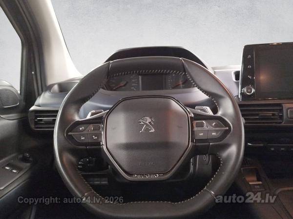 Pelēks Peugeot Rifter 2023 Tallina, ar dzinēja tilpumu 1.50 L un nobraukumu 61 tūkst. km par 19990 €, foto 4 vietnē AUTOMOTO.COM.LV