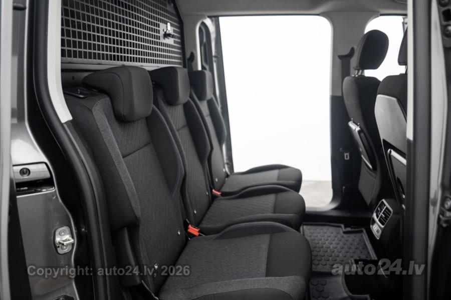 Серый Пежо Rifter 2023 в Таллин, объемом двигателя 1.50 л и пробегом 30 тыс. км за 23899 €, фото 10 на AUTOMOTO.COM.LV