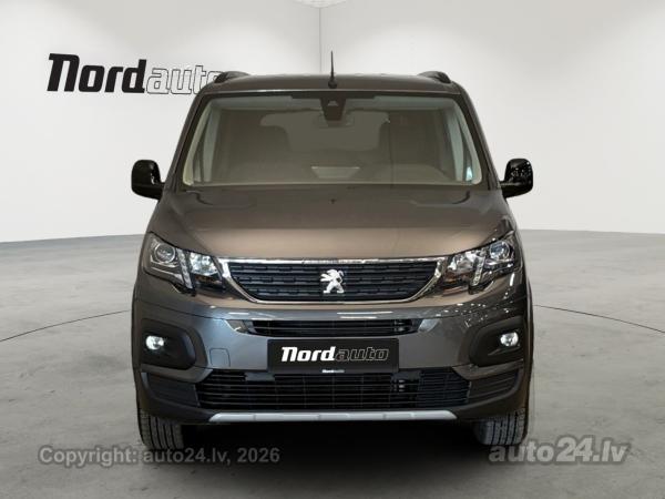 Pelēks Peugeot Rifter 2023 Tallina, ar dzinēja tilpumu 1.50 L un nobraukumu 30 tūkst. km par 22900 €, foto 4 vietnē AUTOMOTO.COM.LV