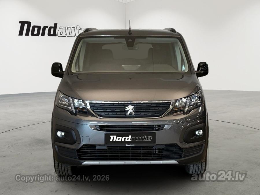 Grey Peugeot Rifter 2023 in Tallinn, with an engine capacity of 1.50 L and mileage of 30 thousand km for 22900 €, photo 5 on AUTOMOTO.COM.LV