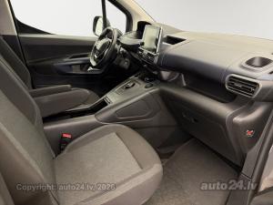 Grey Peugeot Rifter 2023 in Tallinn, with an engine capacity of 1.50 L and mileage of 30 thousand km for 22900 €, photo 9 on AUTOMOTO.COM.LV