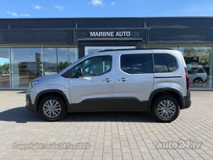 Pelēks Peugeot Rifter 2023 Jehvi, ar dzinēja tilpumu 1.50 L un nobraukumu 37 tūkst. km par 19290 €, foto  vietnē AUTOMOTO.COM.LV