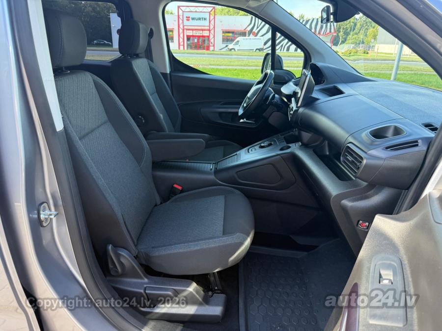 Pelēks Peugeot Rifter 2023 Jehvi, ar dzinēja tilpumu 1.50 L un nobraukumu 37 tūkst. km par 19290 €, foto 10 vietnē AUTOMOTO.COM.LV