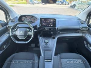 Pelēks Peugeot Rifter 2023 Jehvi, ar dzinēja tilpumu 1.50 L un nobraukumu 37 tūkst. km par 19290 €, foto 12 vietnē AUTOMOTO.COM.LV