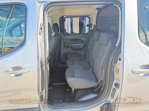 Pelēks Peugeot Rifter 2023 Jehvi, ar dzinēja tilpumu 1.50 L un nobraukumu 37 tūkst. km par 19290 €, foto 14 vietnē AUTOMOTO.COM.LV
