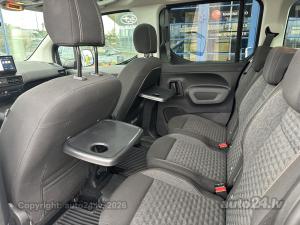 Серый Пежо Rifter 2024 в Таллин, объемом двигателя 1.50 л и пробегом 72 тыс. км за 23990 €, фото 10 на AUTOMOTO.COM.LV